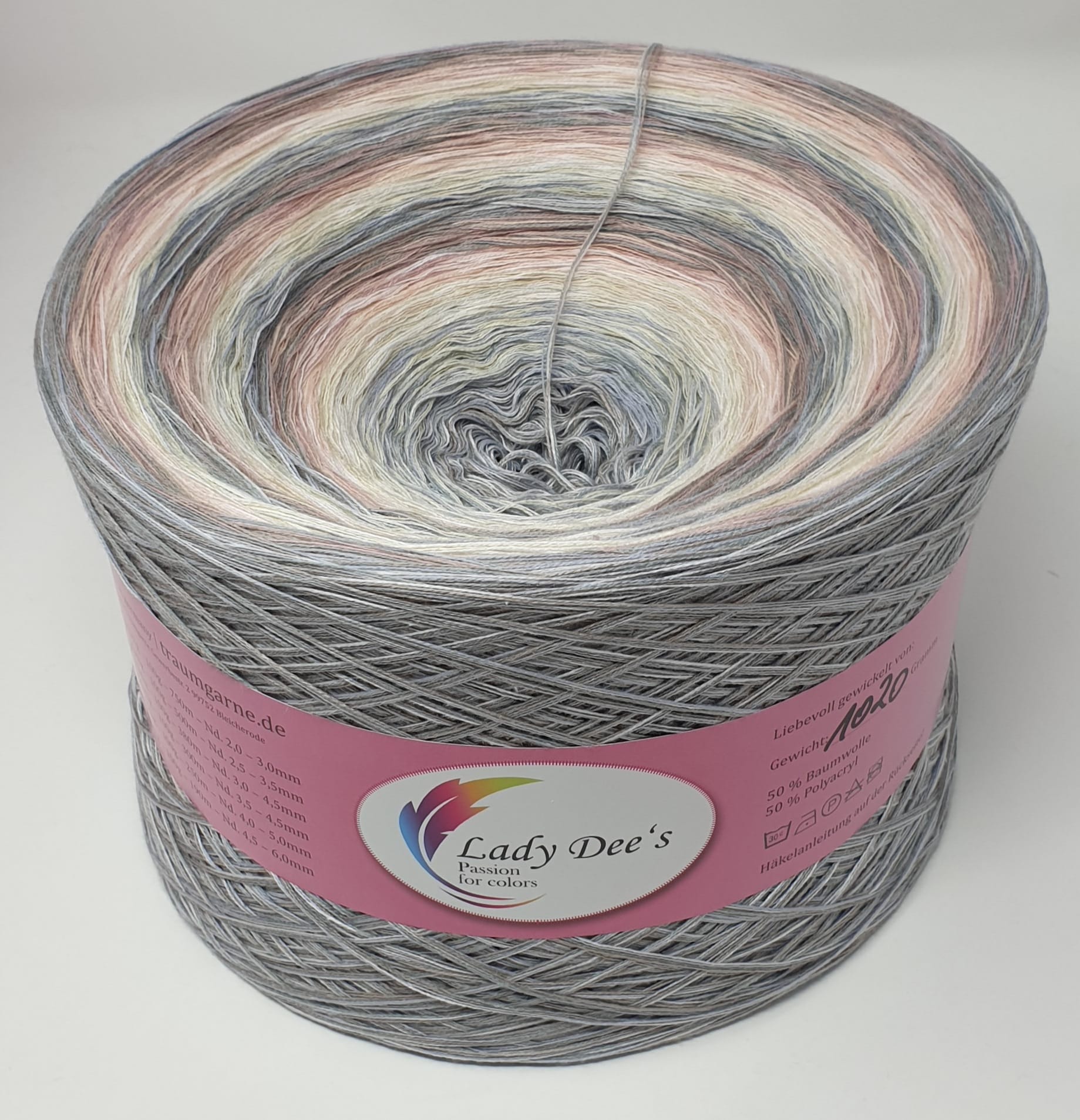 Gigantischer Bobbel - Hippie Lady Mila (3x Verlauf) | » Mega Giganten ...